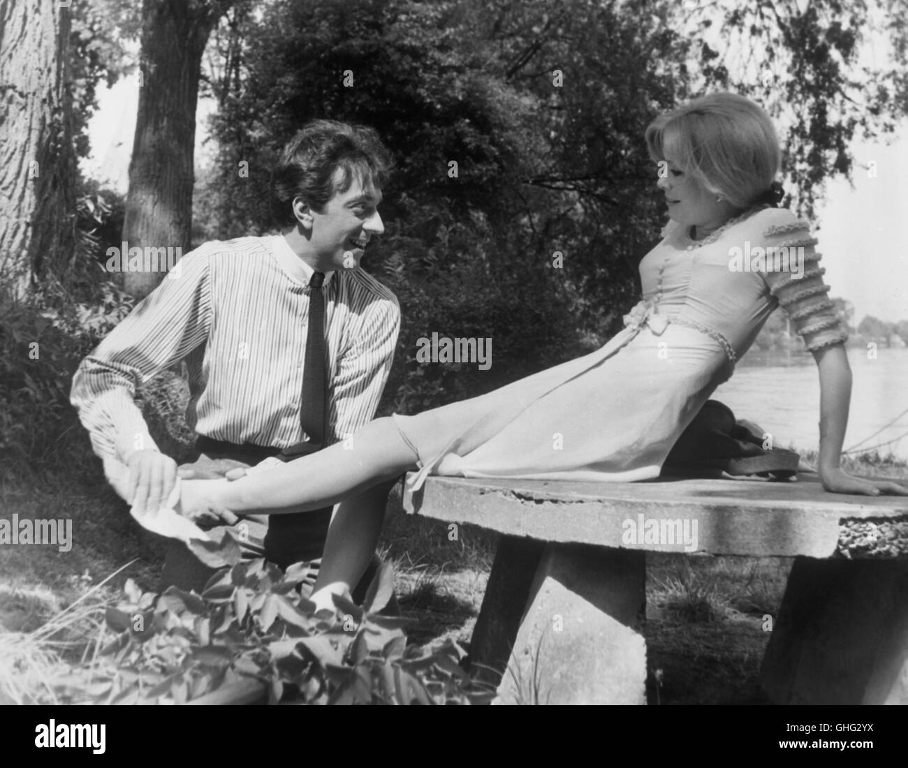 CATHERINE DENEUVE (Isabelle), JEAN-PIERRE CASSEL (Antoine) Regie ...