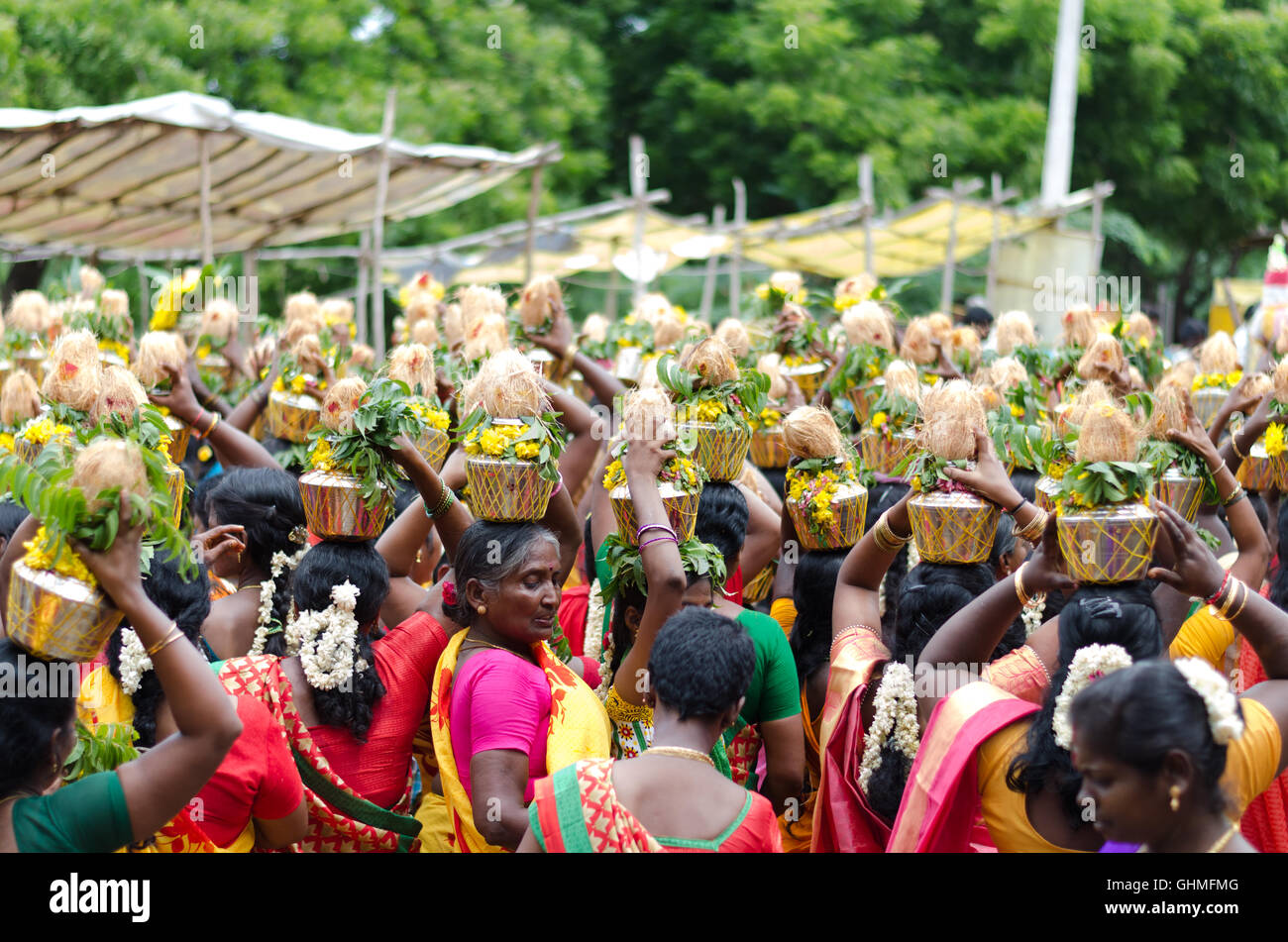 Festival aadi Banque de photographies et d’images à haute résolution ...