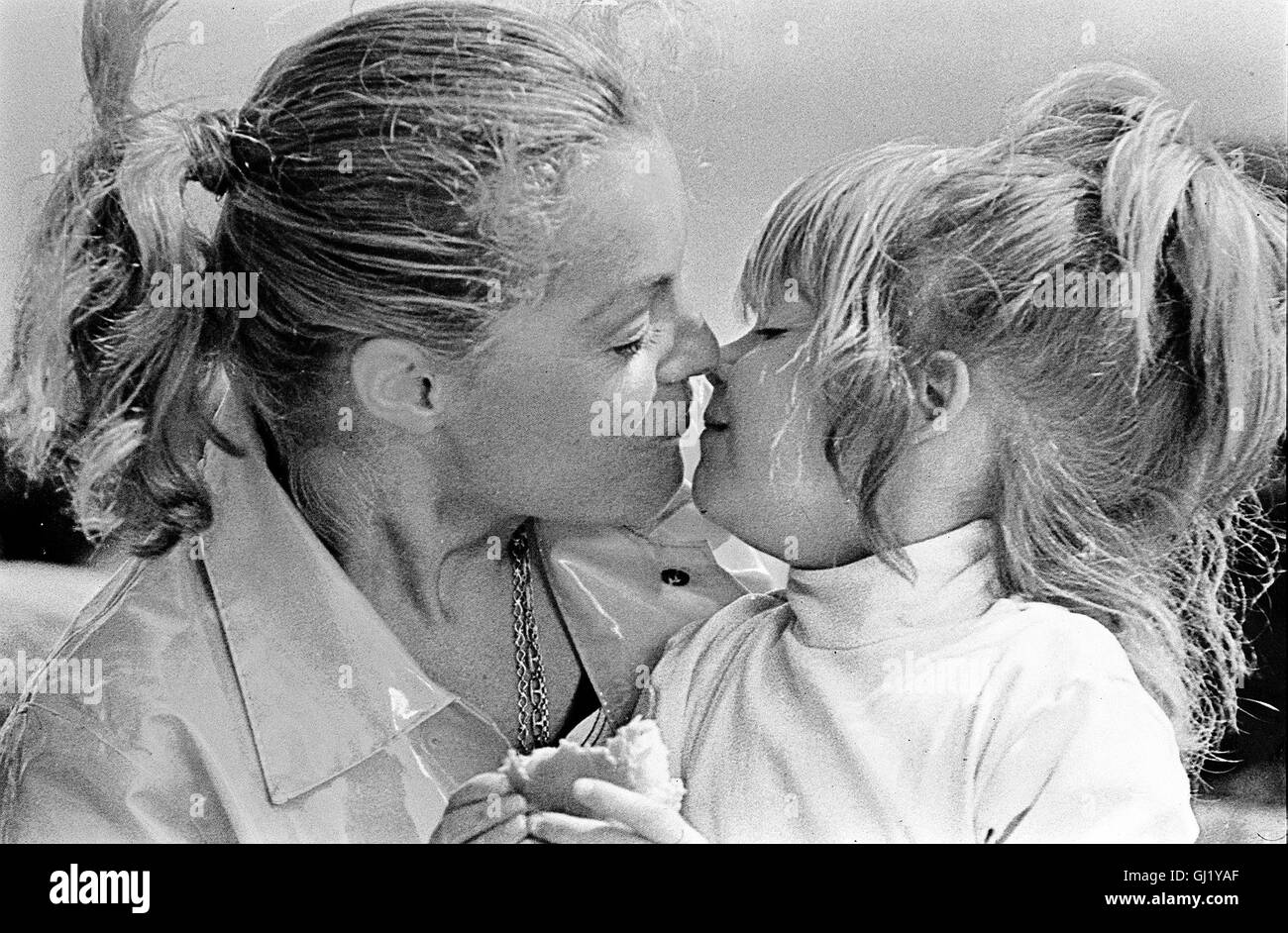 CEeSAR UND ROSALIE César et Rosalie im Bild : Romy SCHNEIDER mit ihrer ...