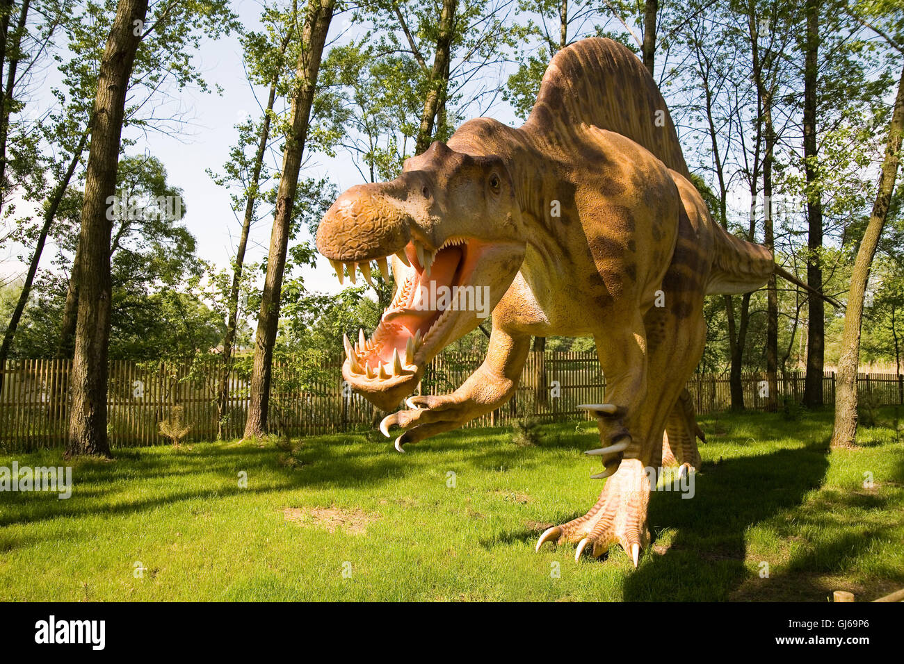 Parc jurassique de spinosaurus Banque de photographies et d’images à haute résolution - Alamy
