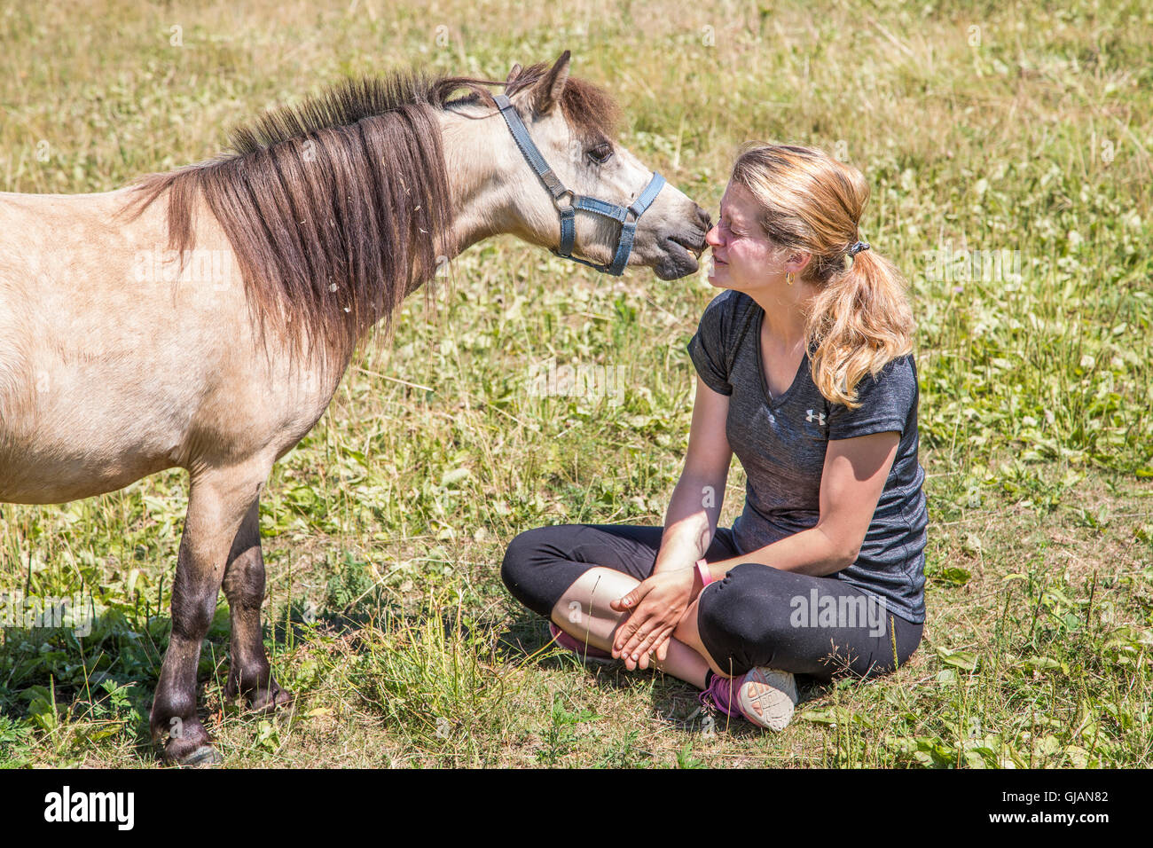 Mini kiss Banque de photographies et d’images à haute résolution - Alamy
