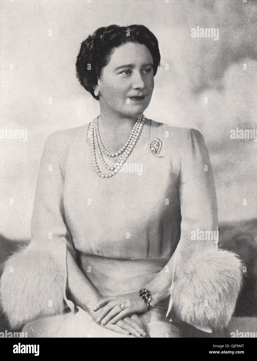 Elizabeth bowes lyon Banque de photographies et d’images à haute ...