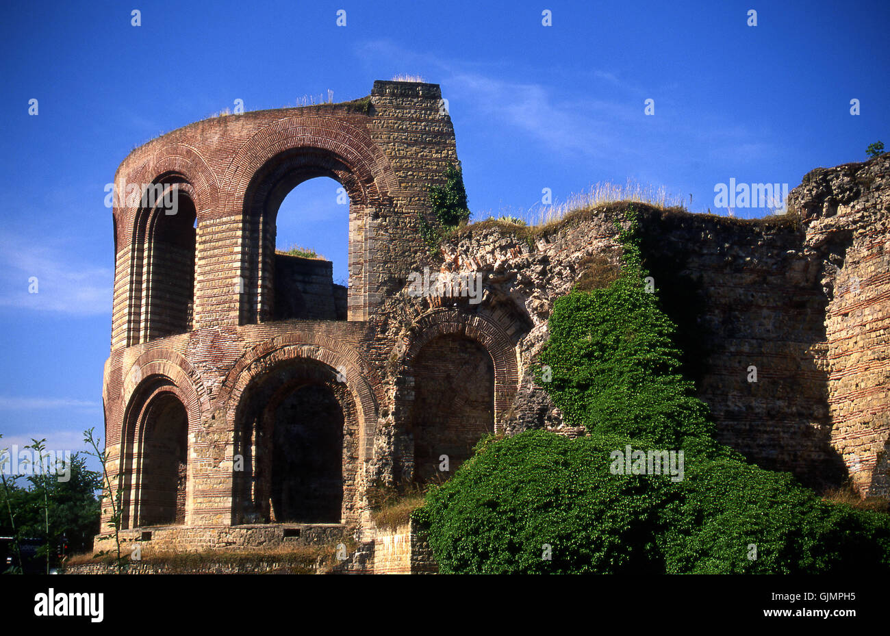 Ruine romaine Banque de photographies et d’images à haute résolution ...