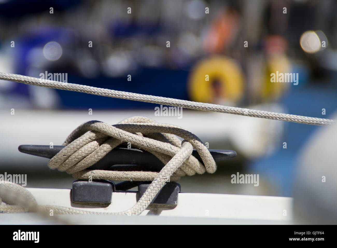 Corde de voilier Banque de photographies et d’images à haute résolution ...