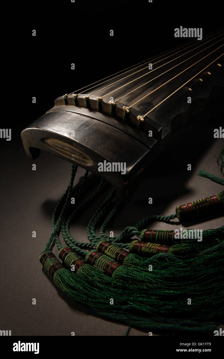 Guqin chinois Banque de photographies et d’images à haute résolution ...
