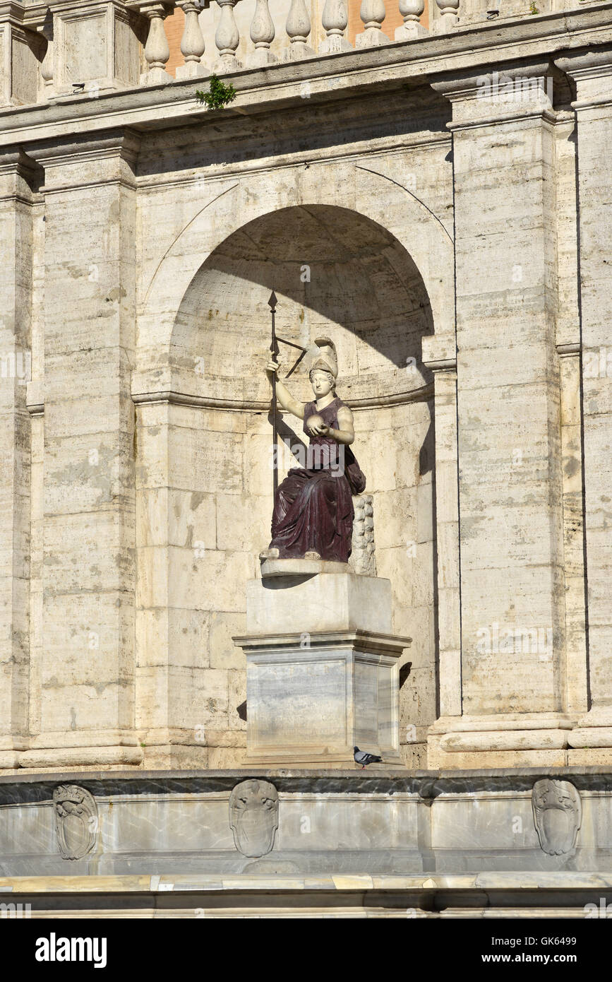 Porphyre et marbre ancien Statue de Minerve Déesse comme Rome Fontaine ...
