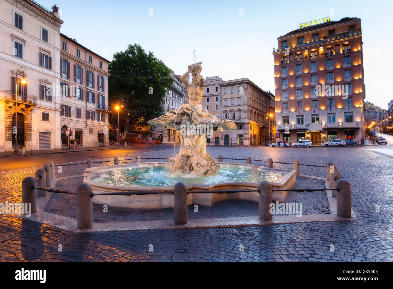 Piazza barberini Banque de photographies et d’images à haute résolution ...
