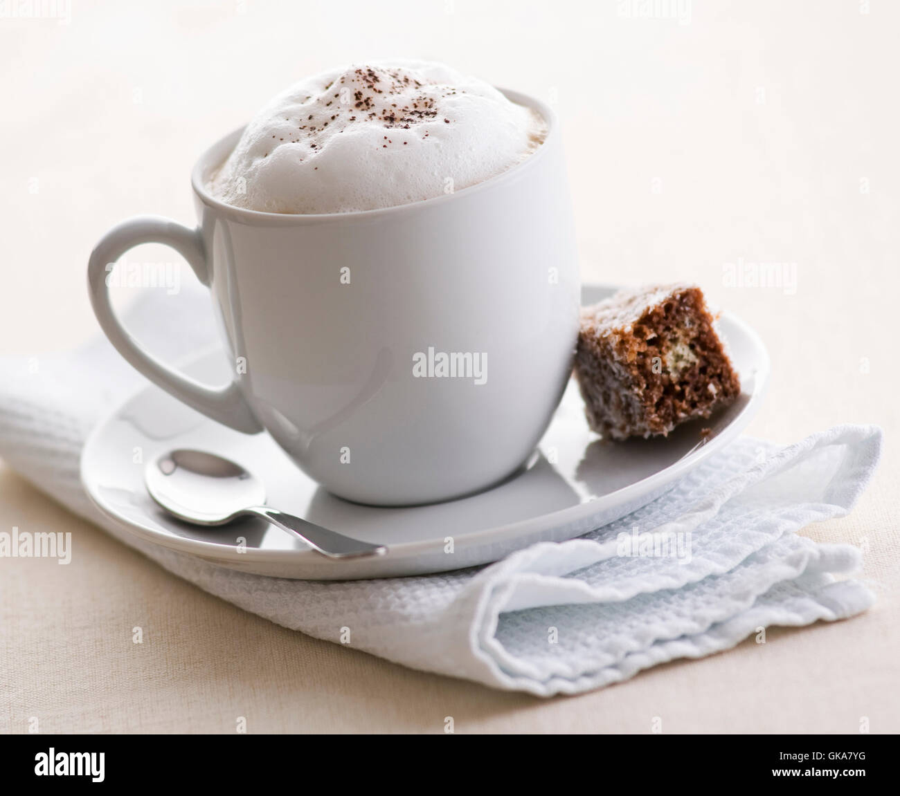 Crème au lait Banque de photographies et d’images à haute résolution ...