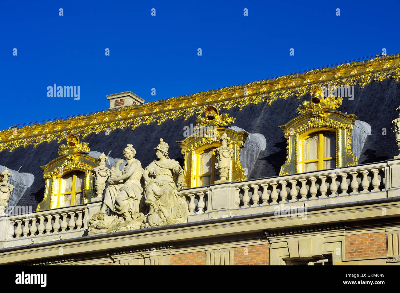 Chateau De Versailles Palace Roof Banque d'image et photos - Alamy