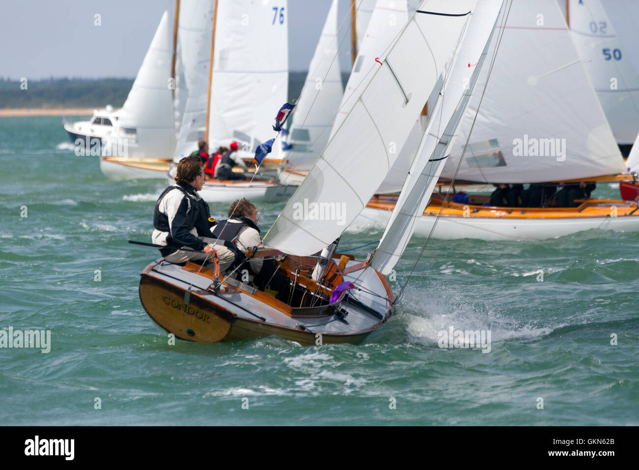 XOD X0D X Voile yacht racing spinnaker Artemis une course voile Cowes ...