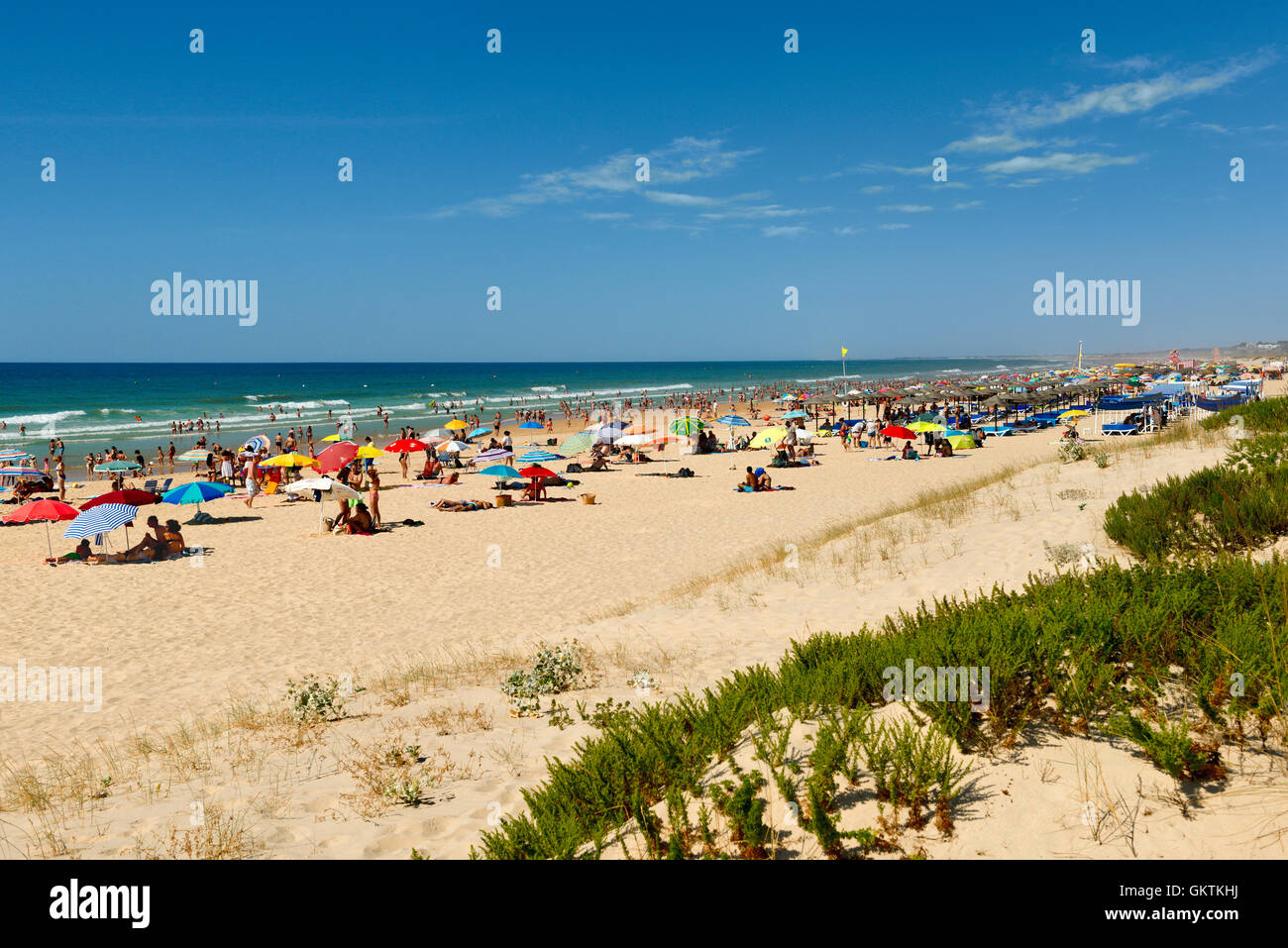 Plage d'Altura, ( Praia de Alagoa) près de Monte Gordo, l'Algarve ...