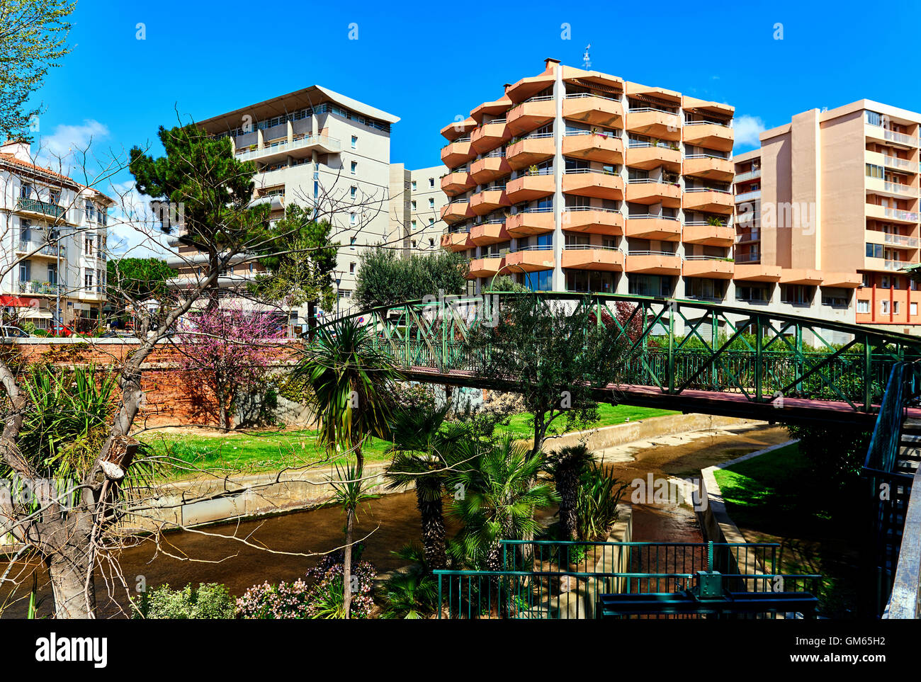 Perpignan street view france Banque de photographies et d’images à ...