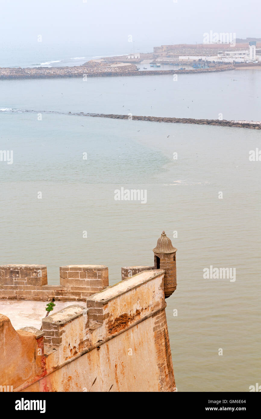 À Rabat au Maroc l'ancien château à proximité de la côte de l'océan ...