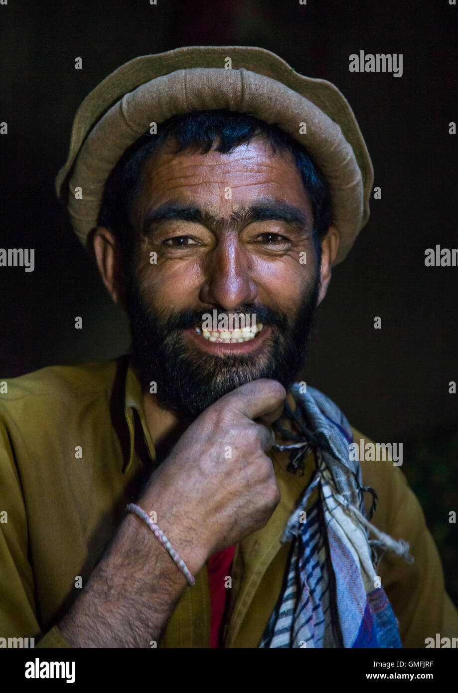 Afghani man portrait Banque de photographies et d’images à haute ...