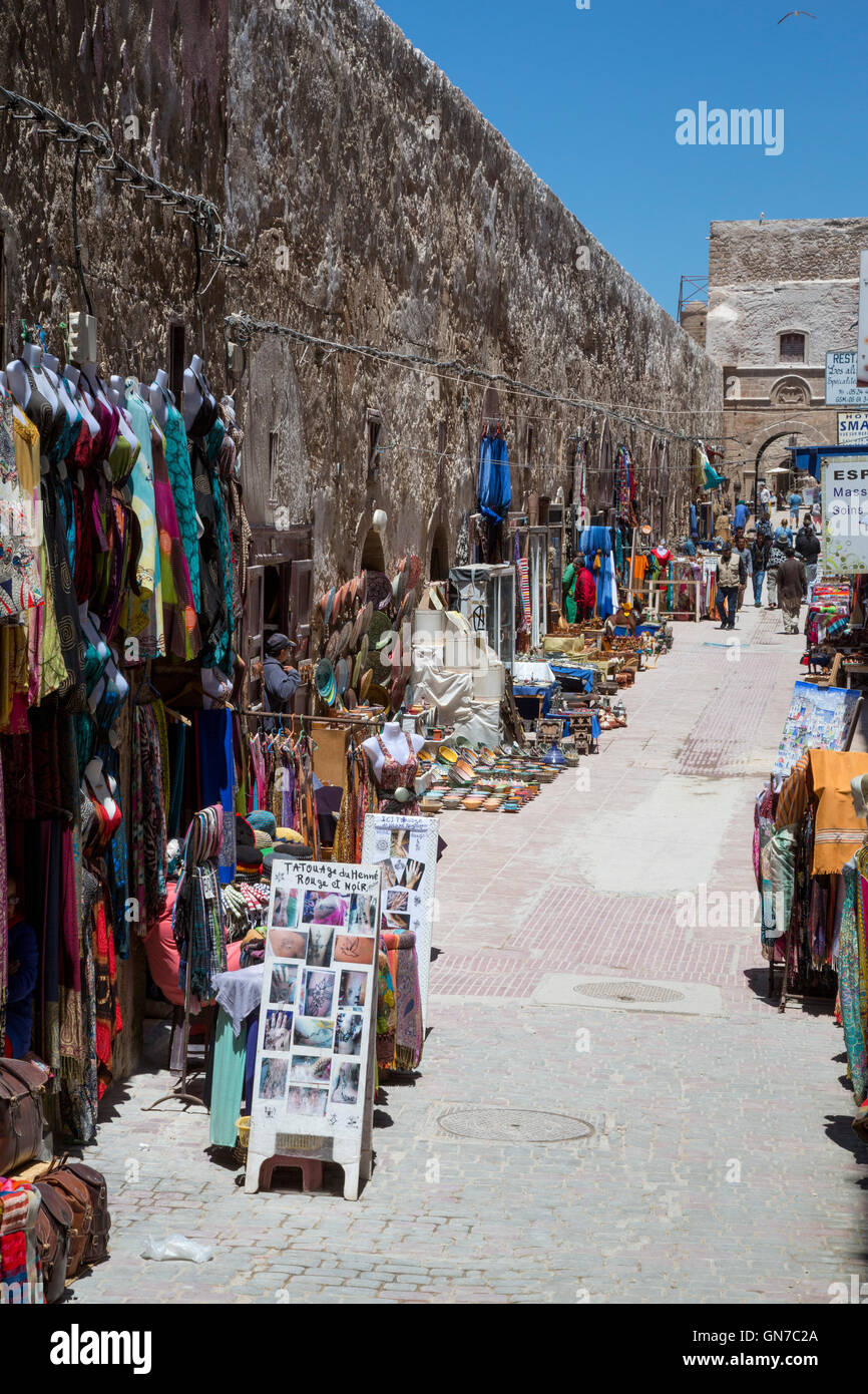 Mur de rue maroc Banque d'image et photos - Alamy