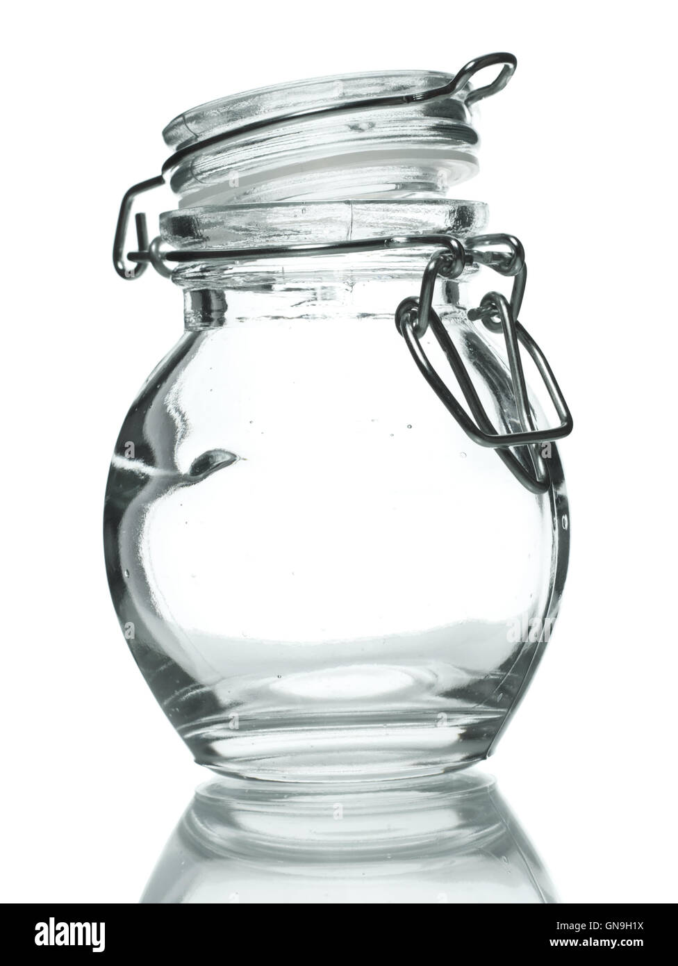 Bocal vide et couvercle Banque de photographies et d’images à haute ...