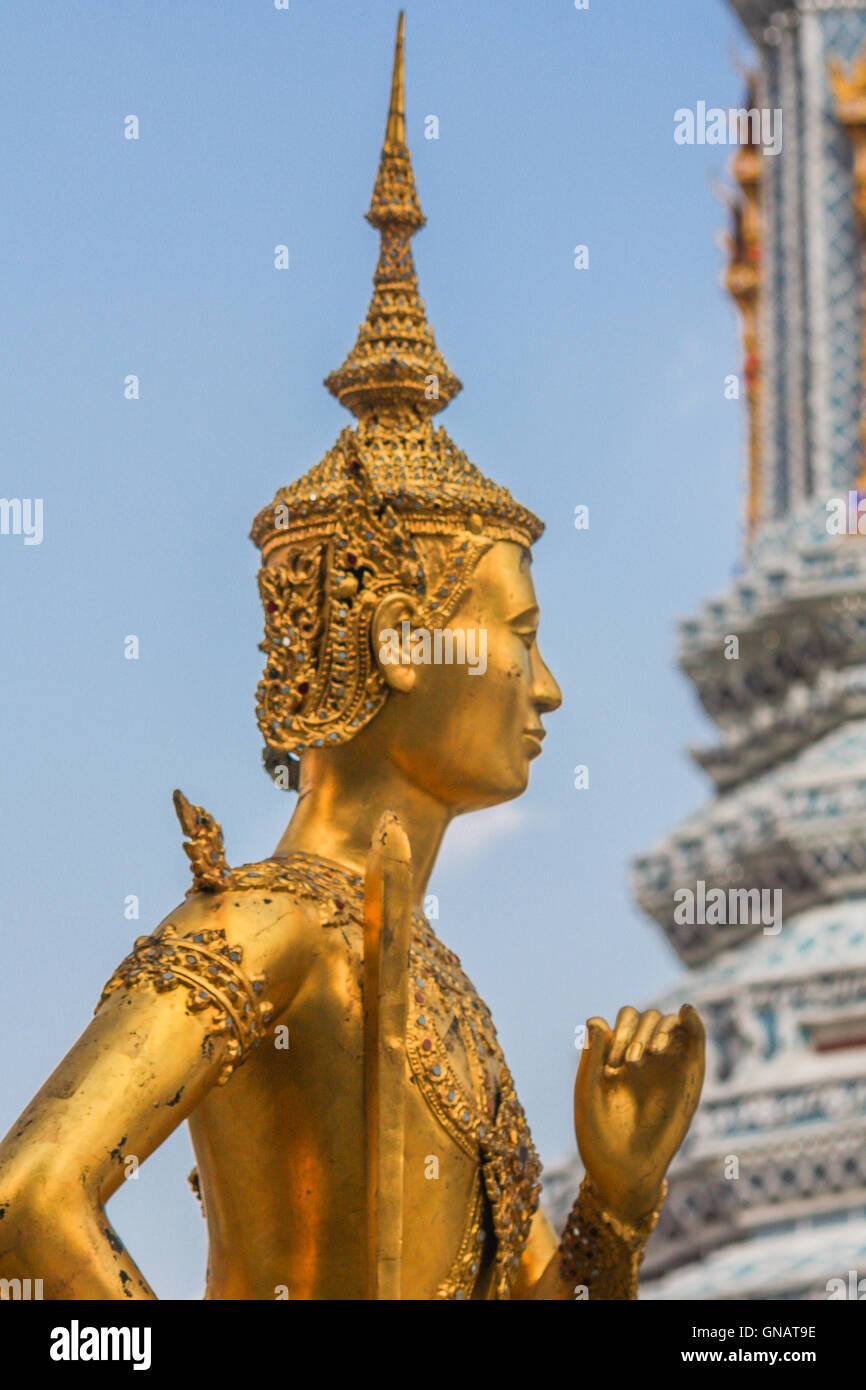 Kinnara figure Banque de photographies et d’images à haute résolution ...