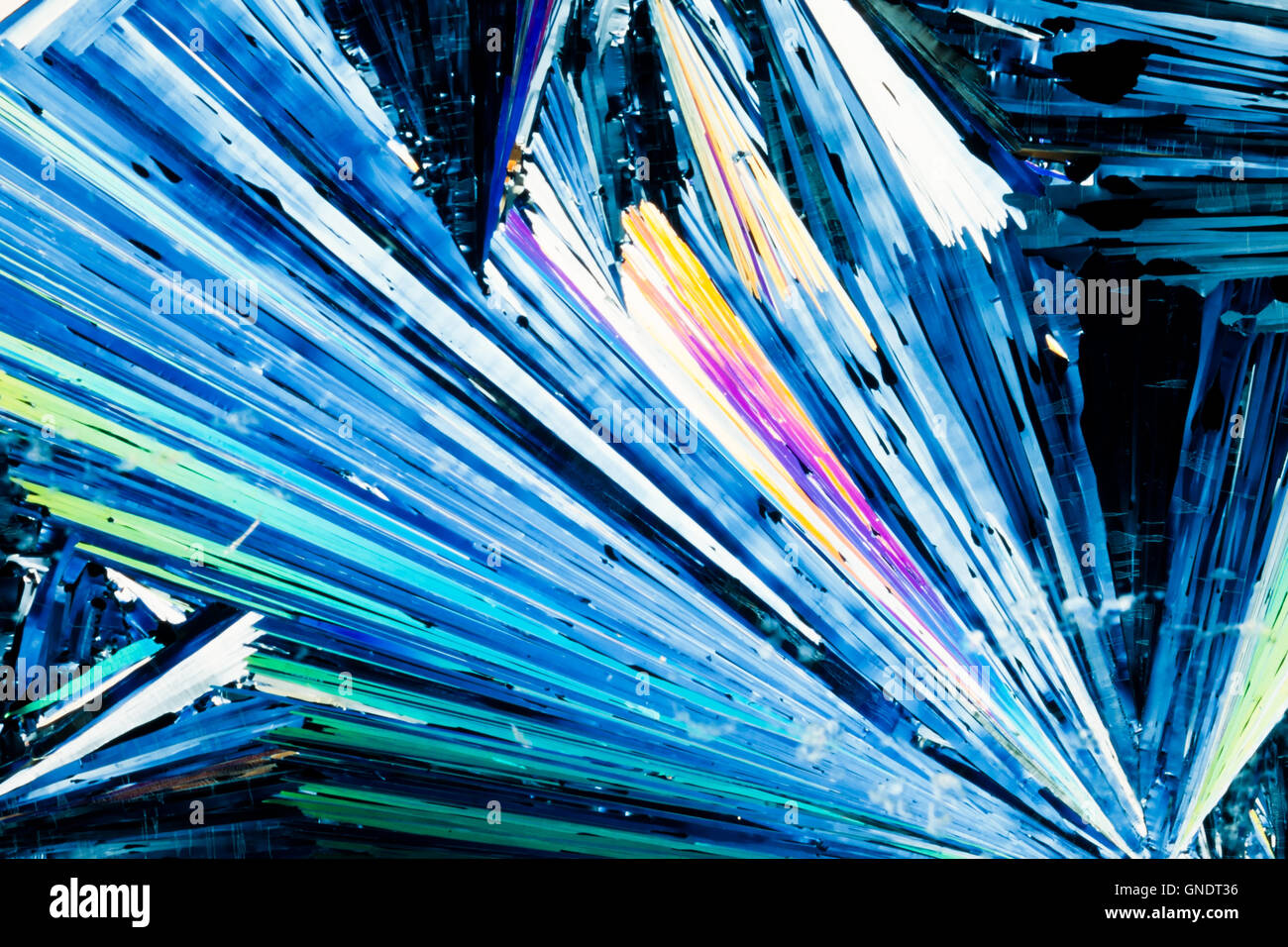 Cristaux d'acide benzoïque Banque de photographies et d’images à haute ...