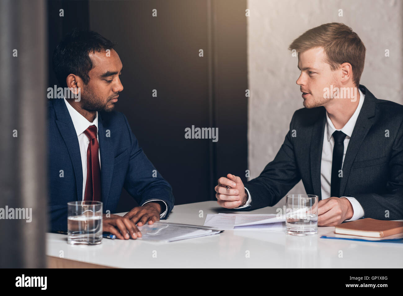 Points de discussion Banque de photographies et d’images à haute ...