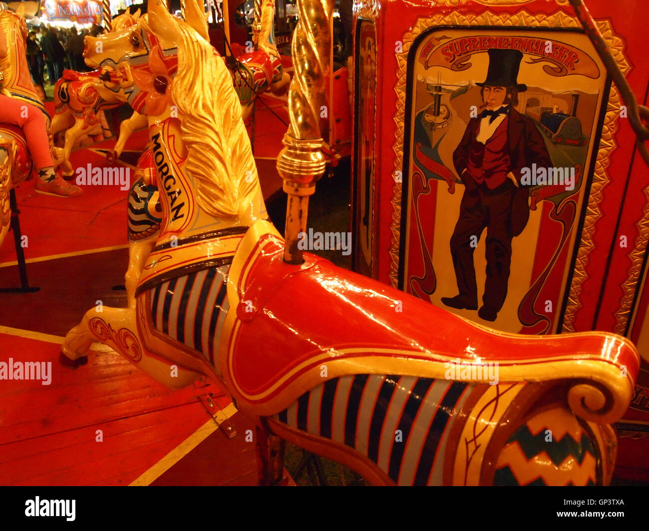 Sur un cheval vapeur landcruiser Photo Stock - Alamy
