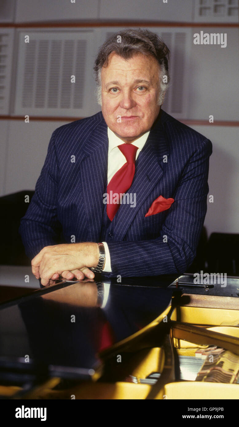 Nicolai gedda opera singer Banque de photographies et d’images à haute ...