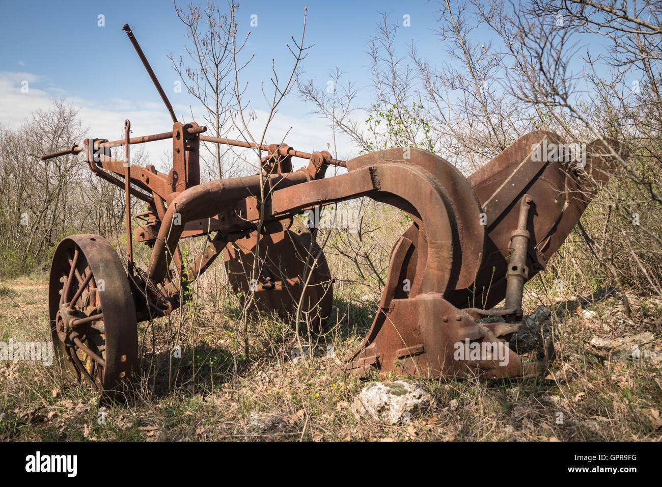 Vieux fer à repasser rouillé Banque de photographies et d’images à ...