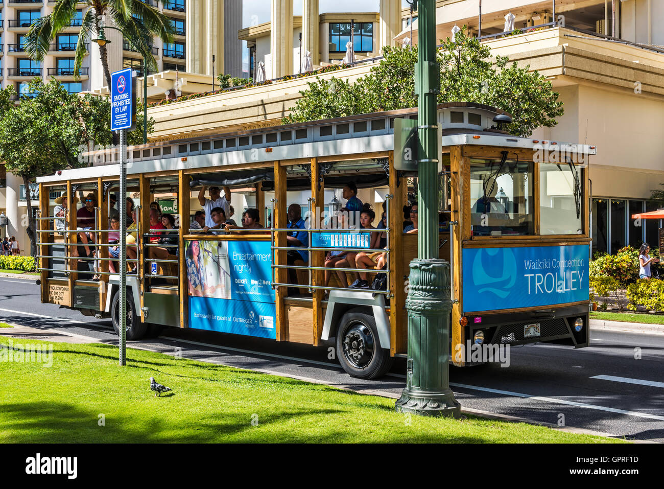 Waikiki trolley Banque de photographies et d’images à haute résolution - Alamy