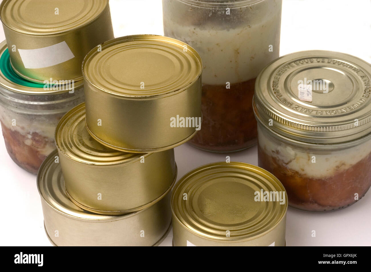 Boites de conserves Banque de photographies et d’images à haute ...