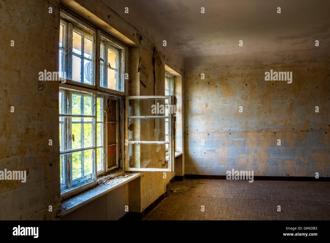 Une ruine Banque de photographies et d’images à haute résolution - Alamy