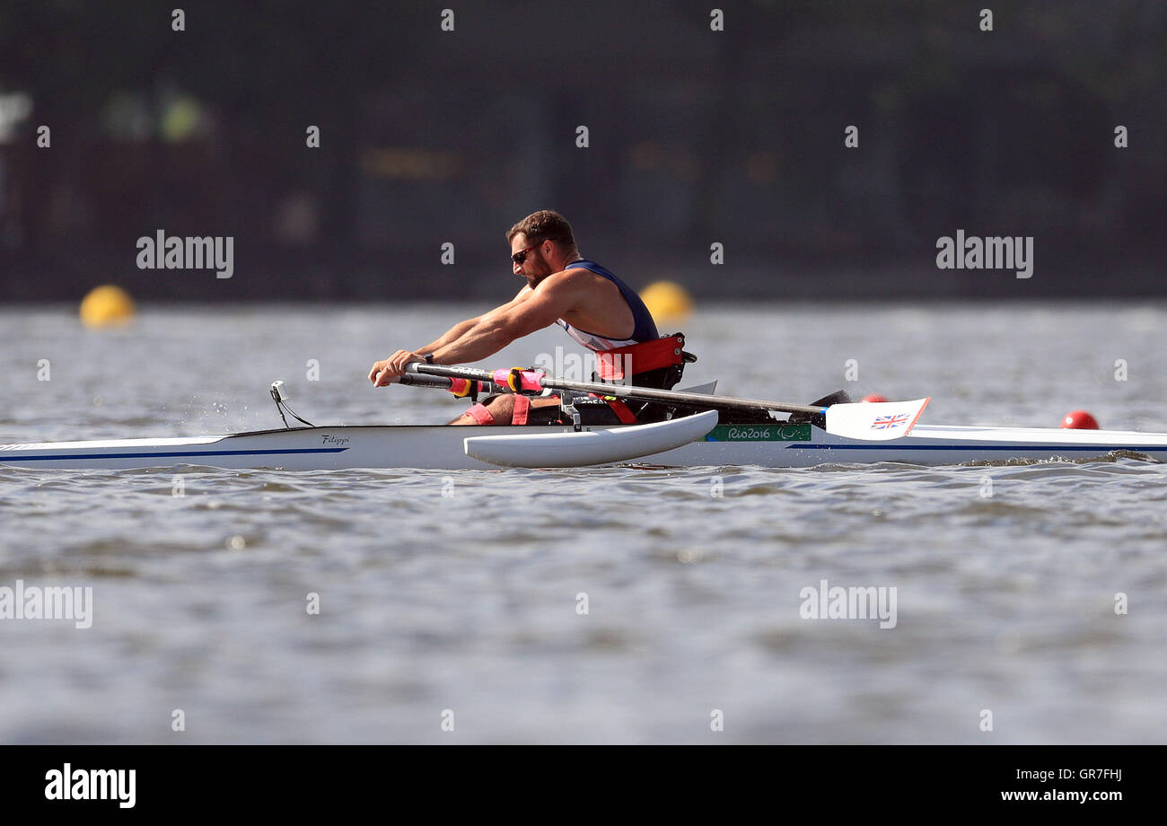 L'ParalympicsGB Tom Aggar pendant une session de formation au Centre d ...