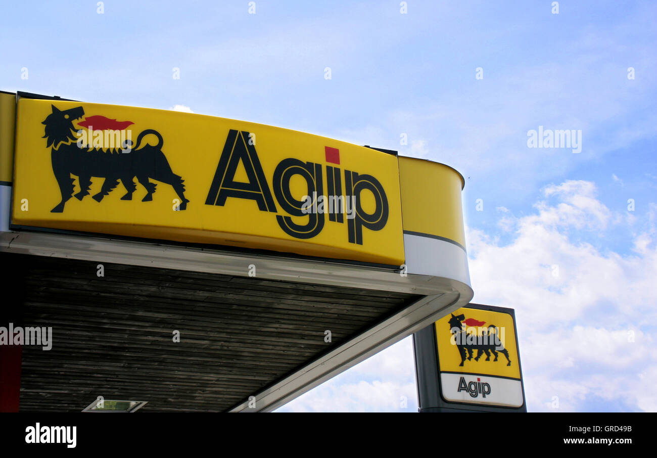 Les stations service Banque de photographies et d’images à haute ...