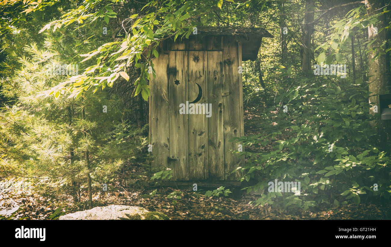 Latrine rurale Banque de photographies et d’images à haute résolution ...