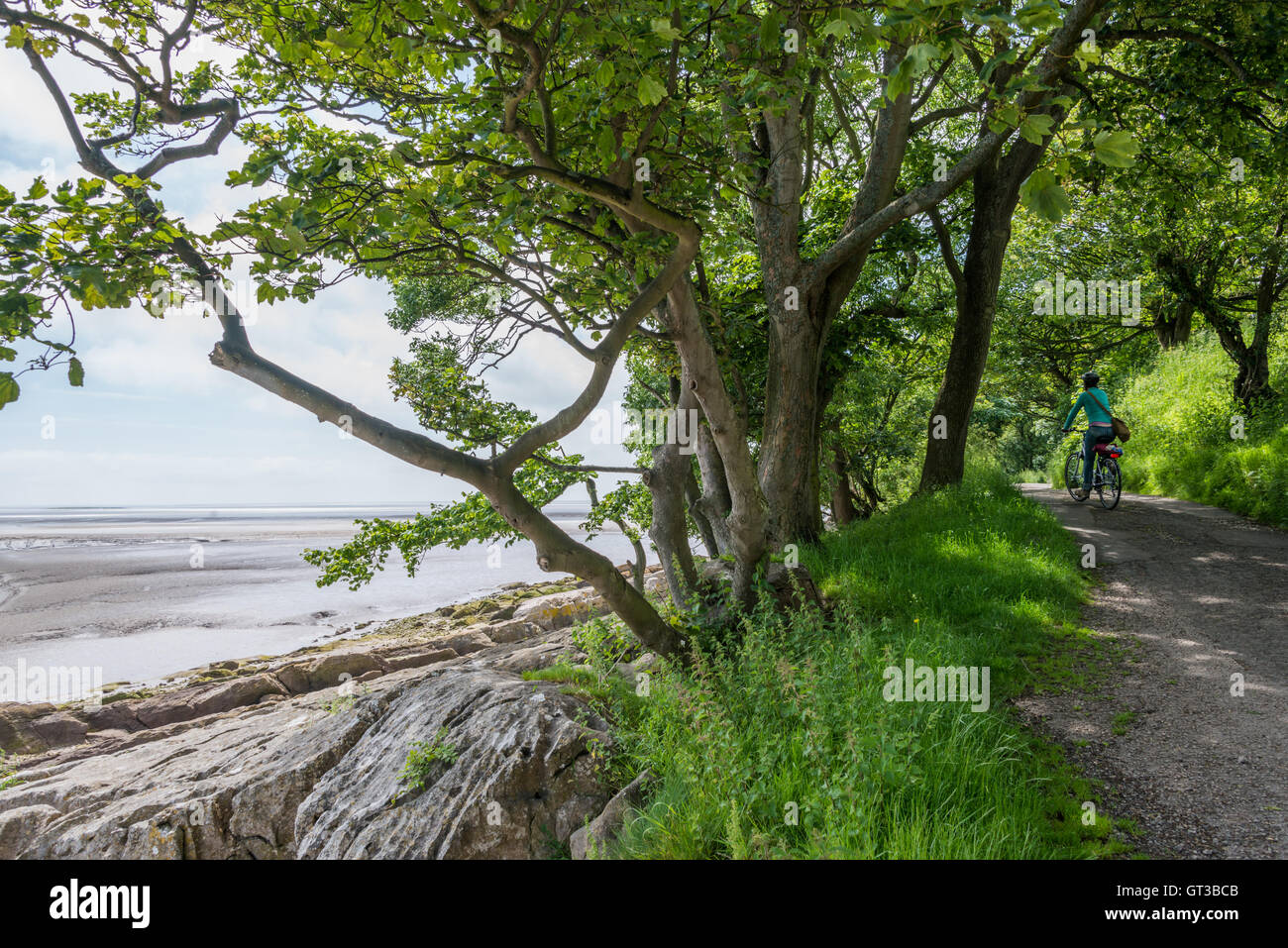 Balade vélo bord de mer Banque de photographies et d’images à haute ...