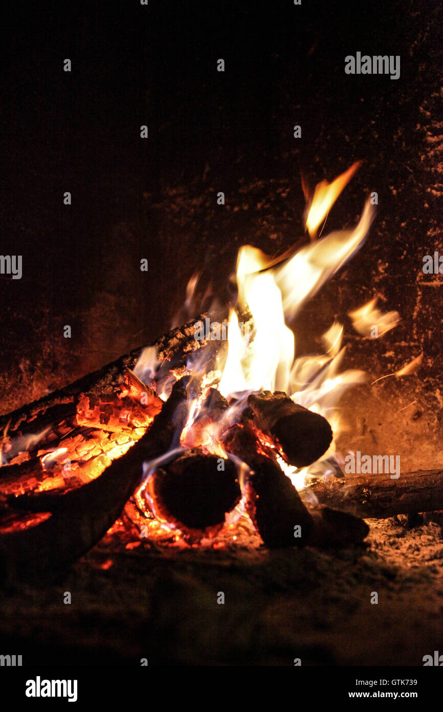 Braise de feu Banque de photographies et d’images à haute résolution ...