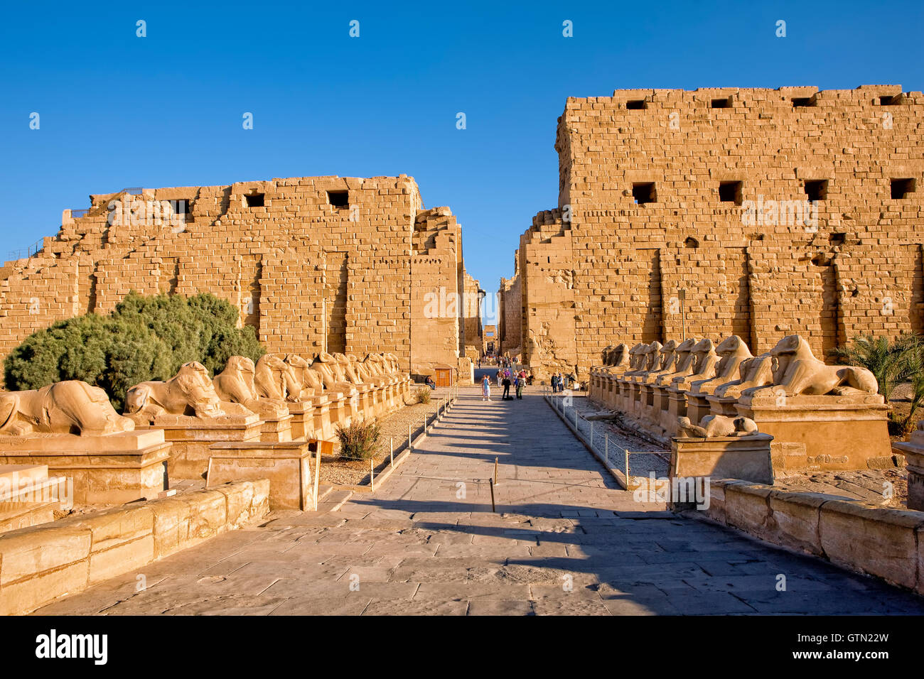 Temple d'Amon à Karnak, Egypte Photo Stock - Alamy