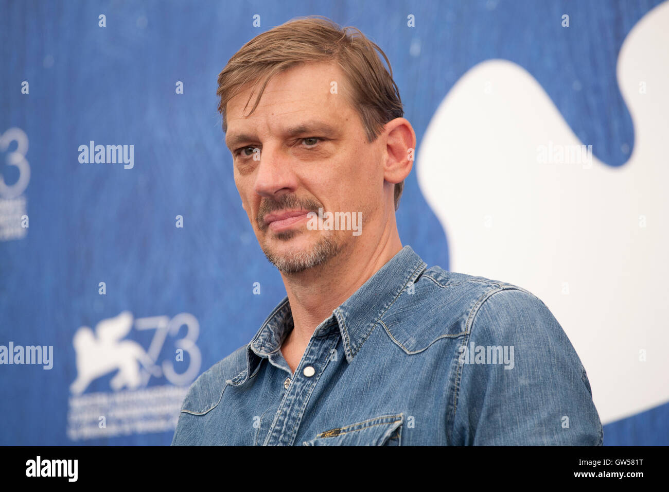 L'acteur Peter Van den Commencer au Roi des Belges photocall du film à ...