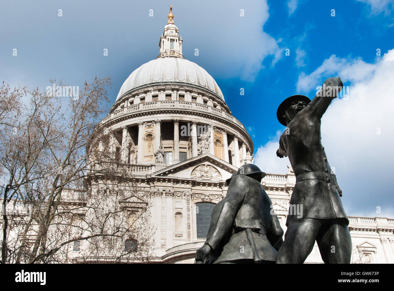 Monument st paul Banque de photographies et d’images à haute résolution ...