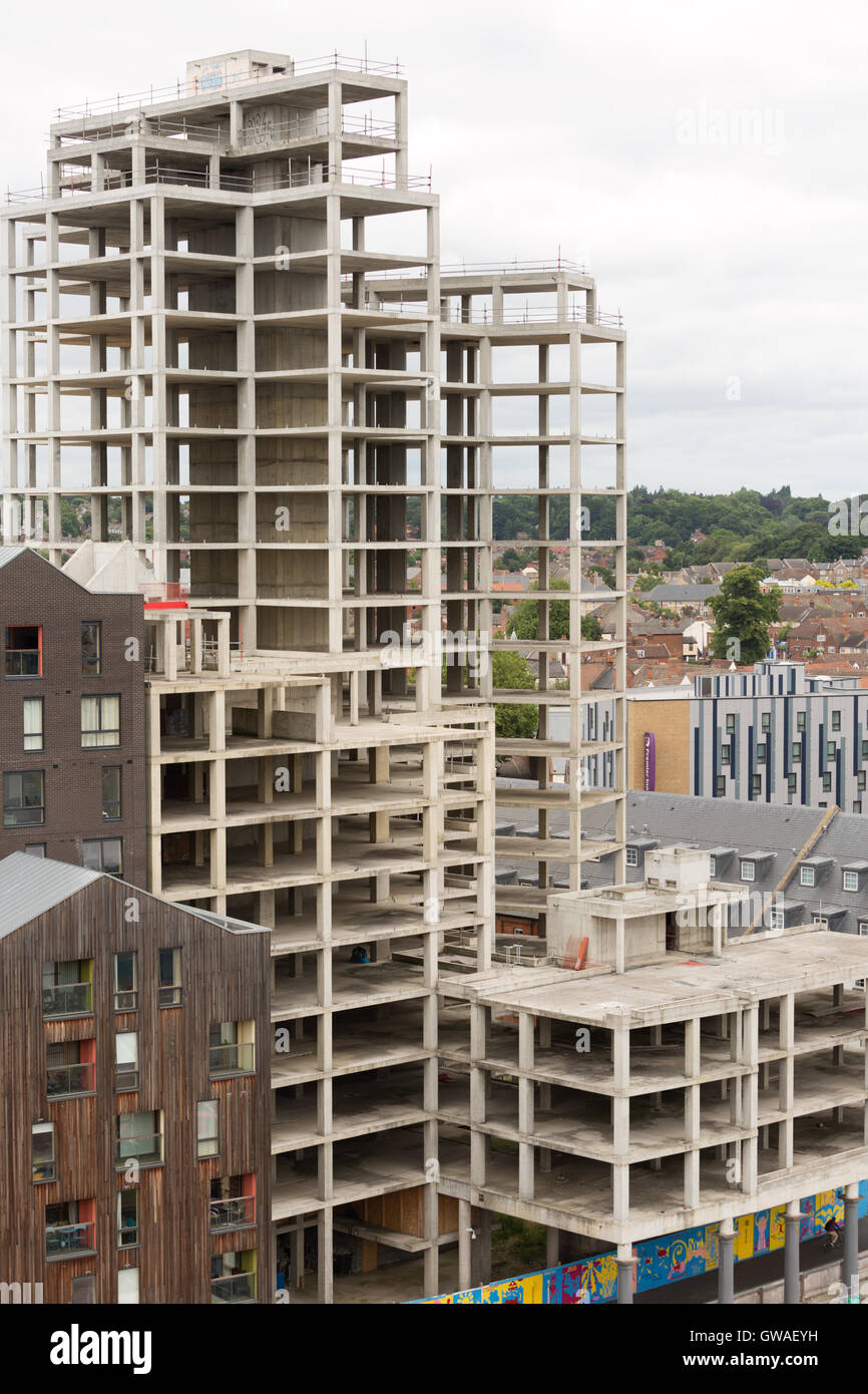 Vue aérienne de Stoke Quay, Ipswich de squelette de béton inachevé ...