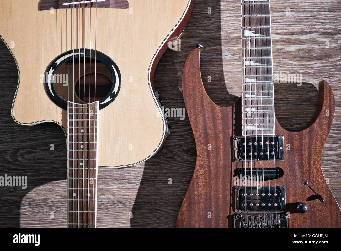 Guitare électrique acoustique Banque de photographies et d’images à ...
