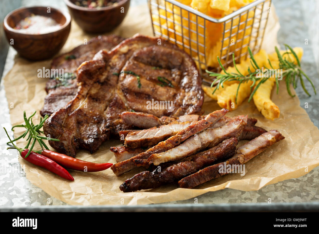 Surlonge De Porc Banque d'image et photos - Alamy