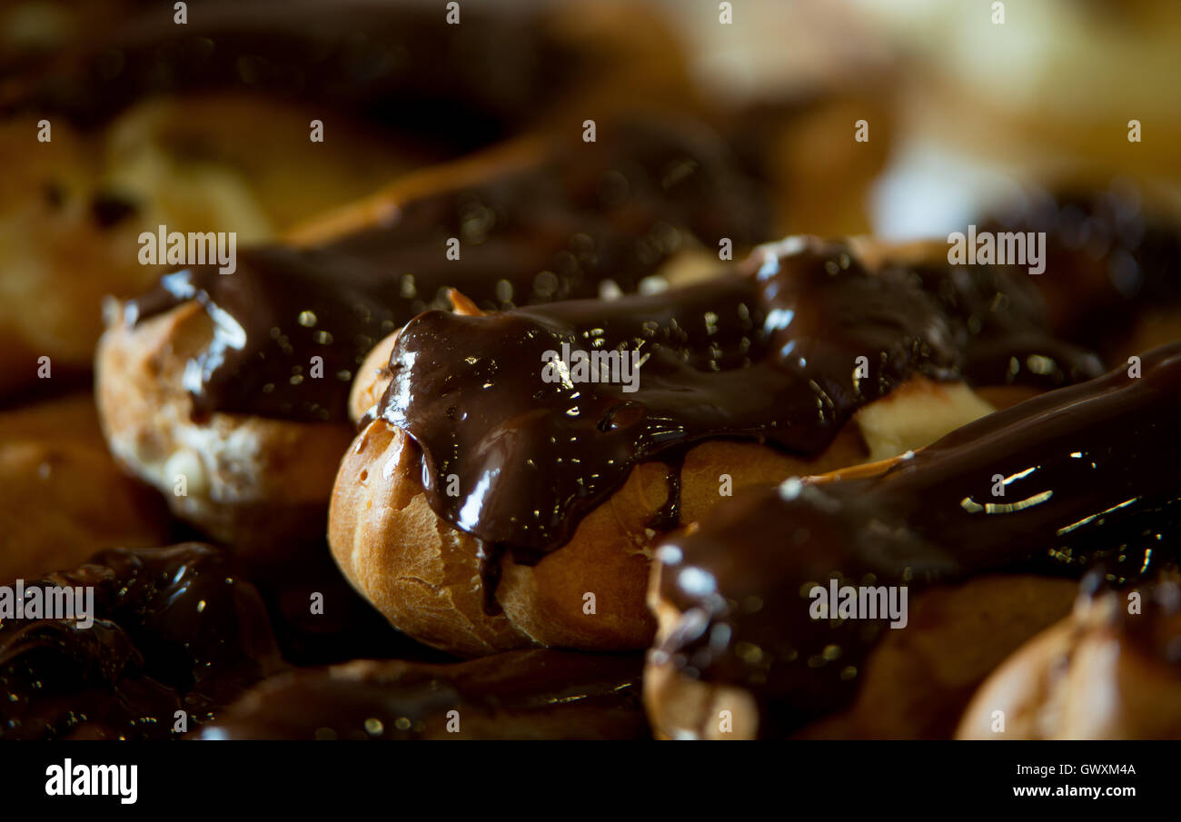 éclair au chocolat Banque de photographies et d’images à haute ...