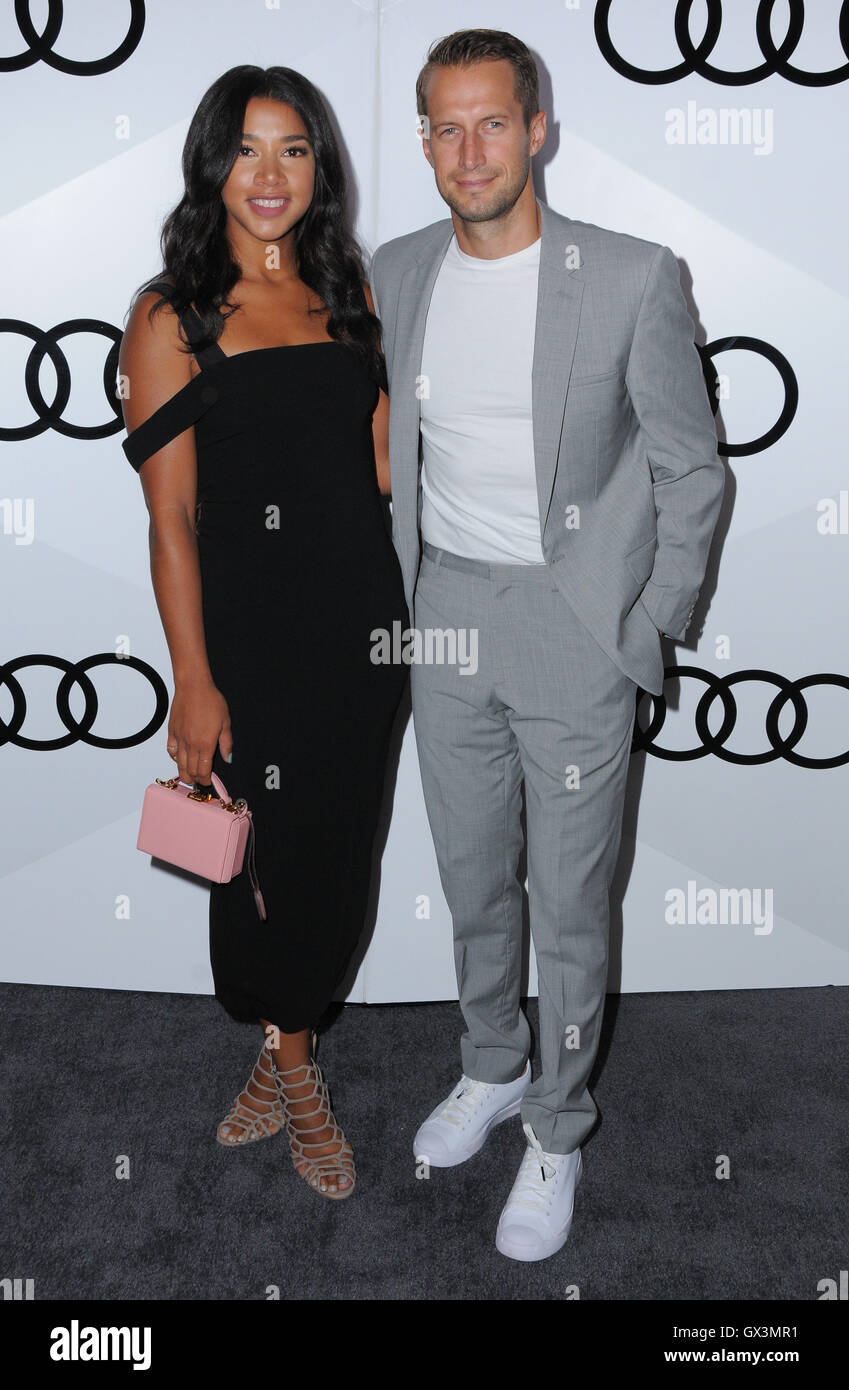 Hannah bronfman and brendan fallis Banque de photographies et d’images ...