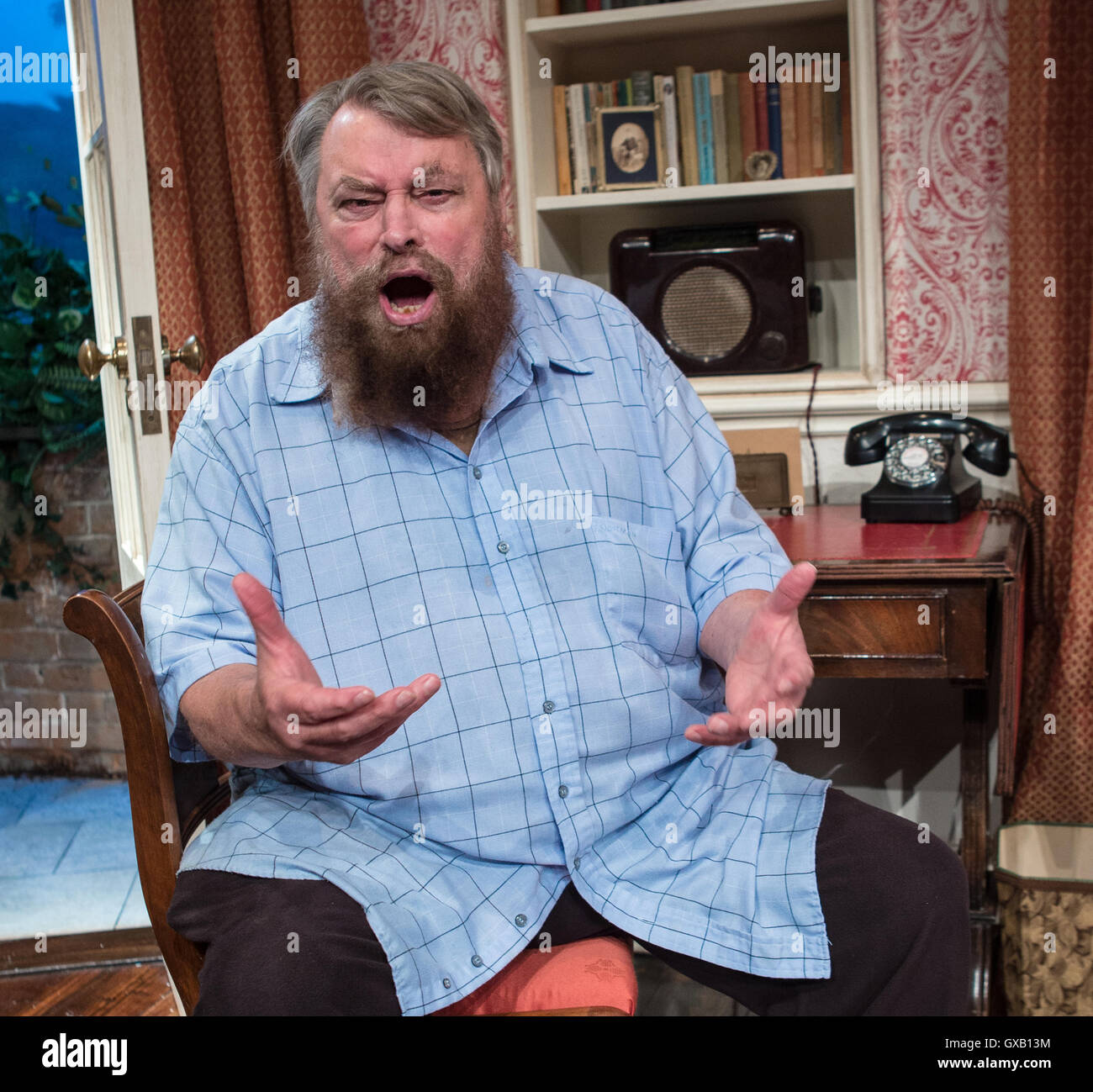 Brian Blessed fait ses débuts de réalisateur avec une étape de ...