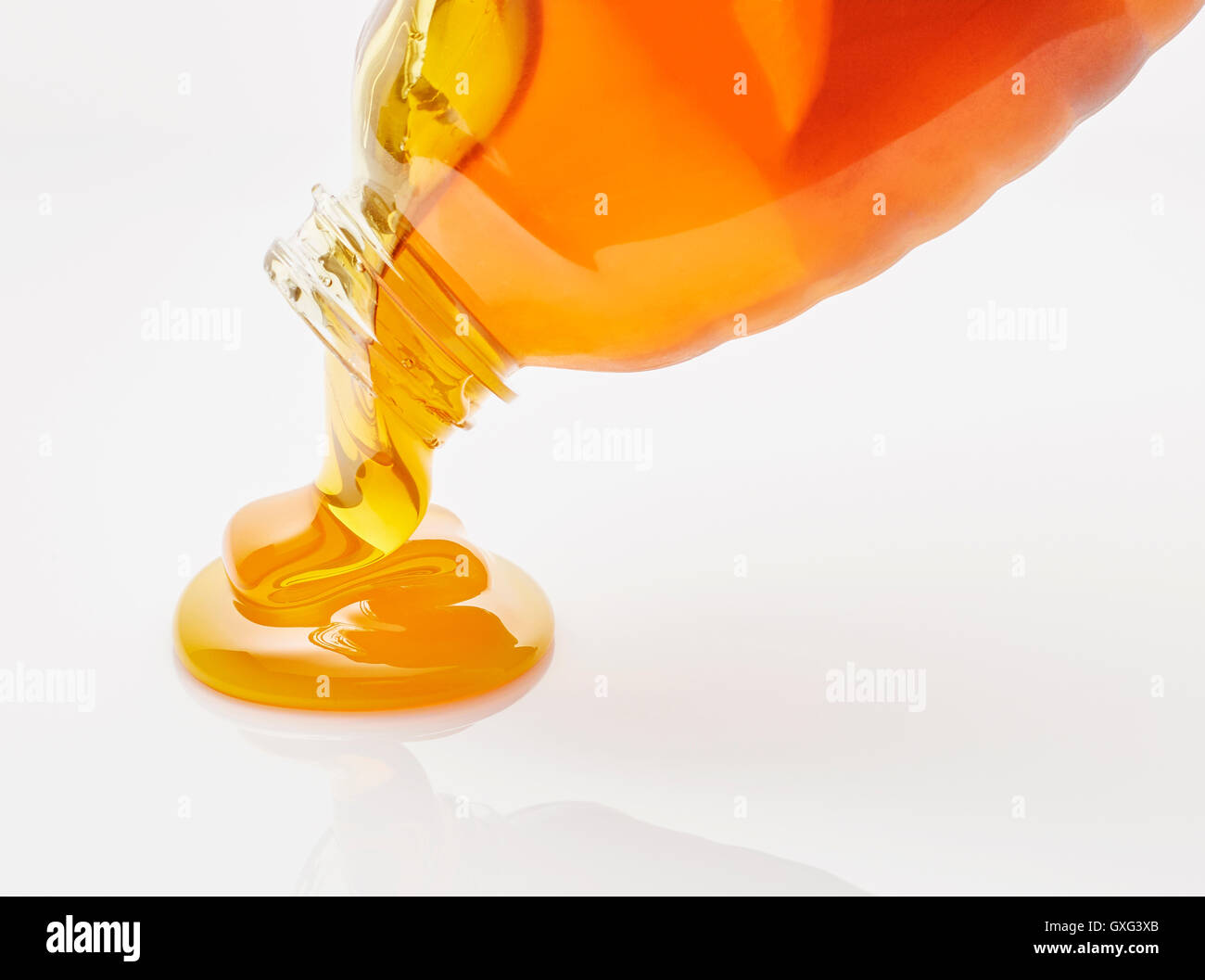 Bouteille de miel Banque de photographies et d’images à haute ...