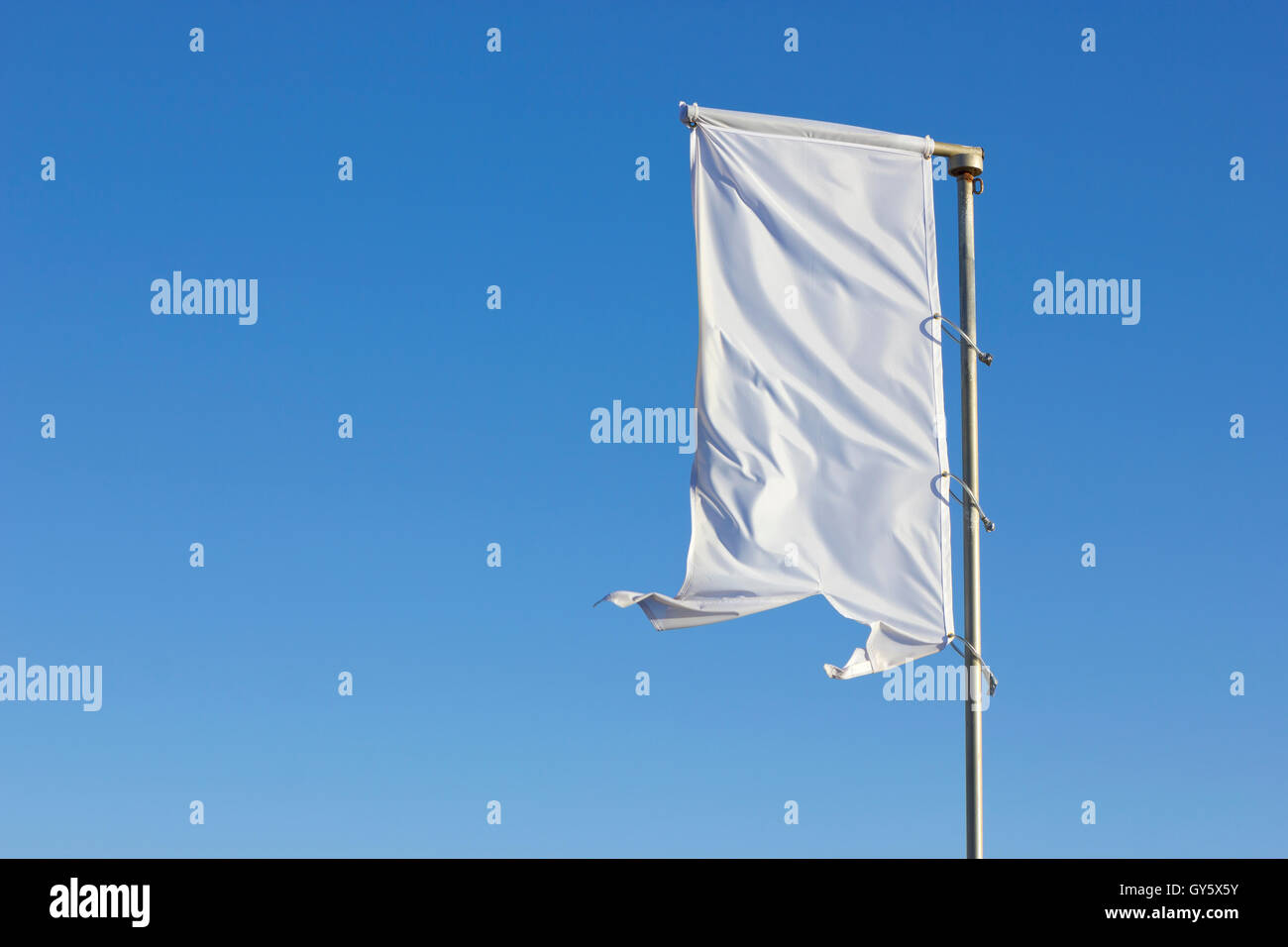 Drapeau blanc vierge Banque de photographies et d’images à haute ...