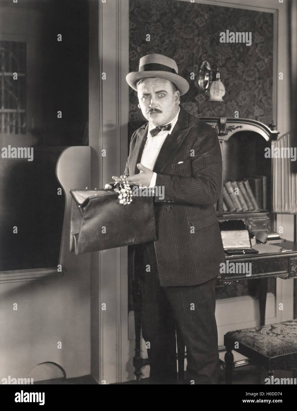 Femme noire et bijoux Banque de photographies et d’images à haute ...