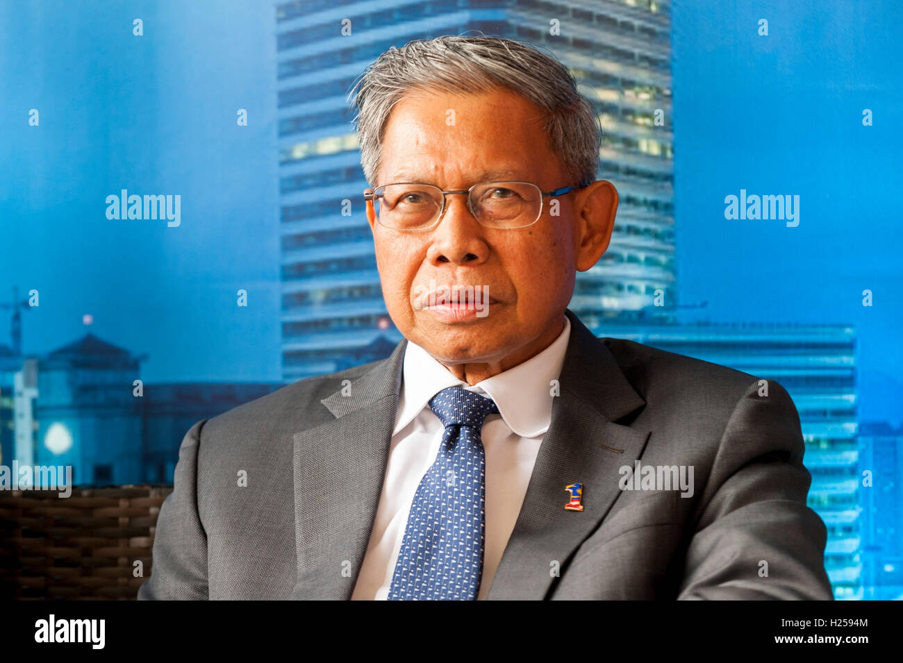 Hon dato sri mustapa mohamed Banque de photographies et d’images à ...