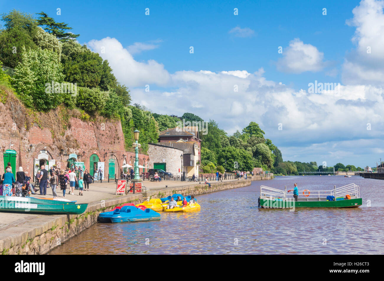Exeter quay Banque de photographies et d’images à haute résolution - Alamy