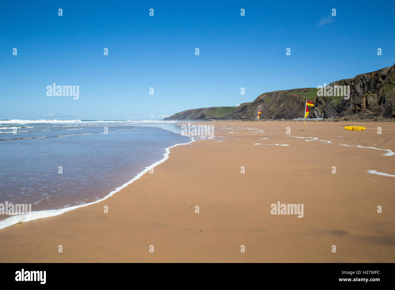 Sandymouth bay beach Banque de photographies et d’images à haute ...