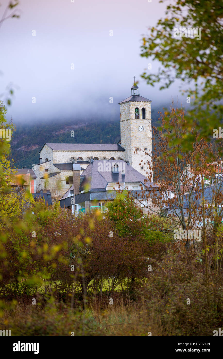 Biescas Village Banque d'image et photos - Alamy